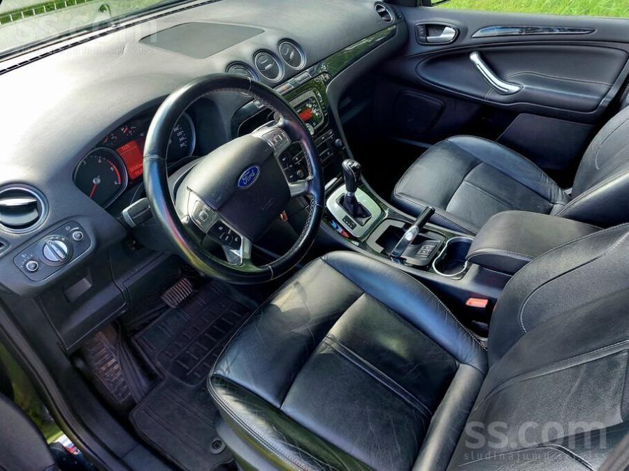 Black Ford Galaxy 2012 in Liepaja, with an engine capacity of 2.00 L and mileage of 337 thousand km for 4300 €, photo 3 on AUTOMOTO.COM.LV