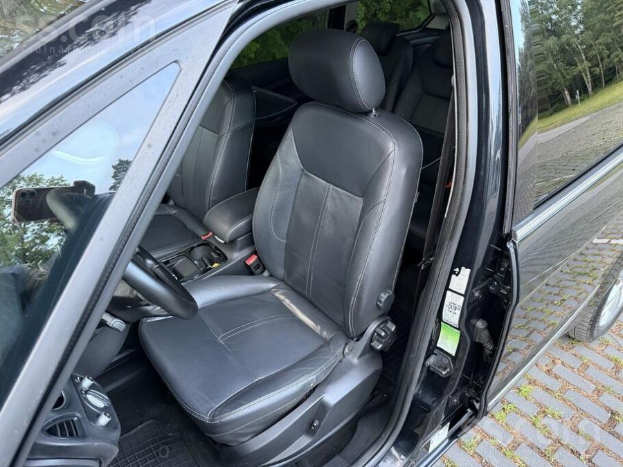 Melns Ford Galaxy 2012 Jūrmala, ar dzinēja tilpumu 2.00 L un nobraukumu 307 tūkst. km par 3350 €, foto 19 vietnē AUTOMOTO.COM.LV