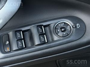 Melns Ford Galaxy 2012 Jūrmala, ar dzinēja tilpumu 2.00 L un nobraukumu 307 tūkst. km par 3350 €, foto 33 vietnē AUTOMOTO.COM.LV