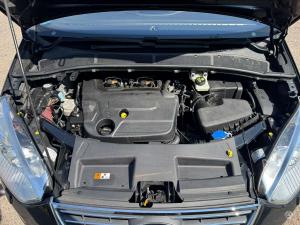 Melns Ford Galaxy 2012 Jurbarkas, ar dzinēja tilpumu 2.00 L un nobraukumu 286 tūkst. km par 6450 €, foto 20 vietnē AUTOMOTO.COM.LV