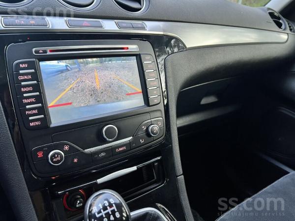 Melns Ford Galaxy 2012 Limbaži, ar dzinēja tilpumu 2.00 L un nobraukumu 327 tūkst. km par 5945 €, foto 11 vietnē AUTOMOTO.COM.LV