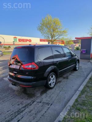Melns Ford Galaxy 2012 Rīga, ar dzinēja tilpumu 2.20 L un nobraukumu 328 tūkst. km par 3800 €, foto  vietnē AUTOMOTO.COM.LV