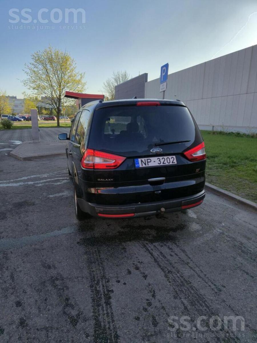 Melns Ford Galaxy 2012 Rīga, ar dzinēja tilpumu 2.20 L un nobraukumu 328 tūkst. km par 3800 €, foto 3 vietnē AUTOMOTO.COM.LV