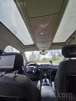 Melns Ford Galaxy 2012 Rīga, ar dzinēja tilpumu 2.20 L un nobraukumu 328 tūkst. km par 3800 €, foto 7 vietnē AUTOMOTO.COM.LV