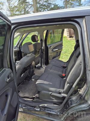 Melns Ford Galaxy 2012 Rīga, ar dzinēja tilpumu 2.20 L un nobraukumu 328 tūkst. km par 3800 €, foto 9 vietnē AUTOMOTO.COM.LV