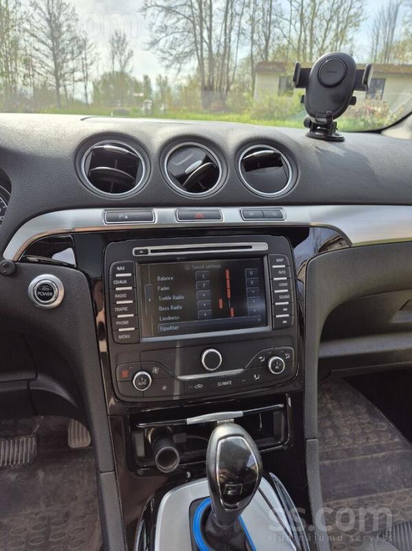 Melns Ford Galaxy 2012 Rīga, ar dzinēja tilpumu 2.20 L un nobraukumu 328 tūkst. km par 3800 €, foto 11 vietnē AUTOMOTO.COM.LV