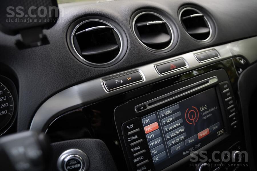 Melns Ford Galaxy 2012 Tukums, ar dzinēja tilpumu 2.20 L un nobraukumu 233 tūkst. km par 7990 €, foto 25 vietnē AUTOMOTO.COM.LV