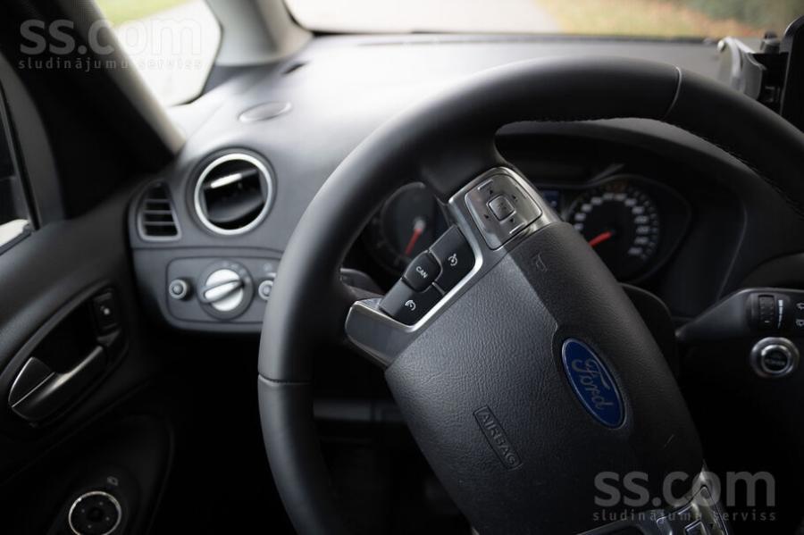 Melns Ford Galaxy 2012 Tukums, ar dzinēja tilpumu 2.20 L un nobraukumu 233 tūkst. km par 7990 €, foto 31 vietnē AUTOMOTO.COM.LV