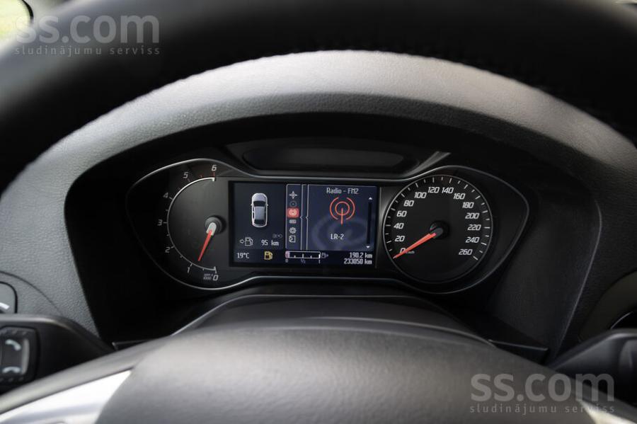 Melns Ford Galaxy 2012 Tukums, ar dzinēja tilpumu 2.20 L un nobraukumu 233 tūkst. km par 7990 €, foto 34 vietnē AUTOMOTO.COM.LV