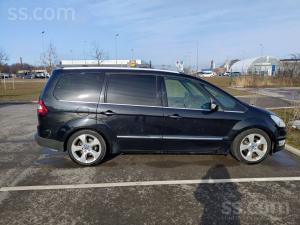 Melns Ford Galaxy 2013 Liepāja, ar dzinēja tilpumu 2.20 L un nobraukumu 243 tūkst. km par 5000 €, foto 3 vietnē AUTOMOTO.COM.LV