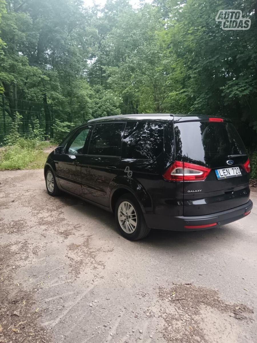 Black Ford Galaxy 2013 in Kaunas, with an engine capacity of 2.00 L and mileage of 365 thousand km for 3900 €, photo 4 on AUTOMOTO.COM.LV