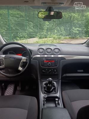 Black Ford Galaxy 2013 in Kaunas, with an engine capacity of 2.00 L and mileage of 365 thousand km for 3900 €, photo 7 on AUTOMOTO.COM.LV