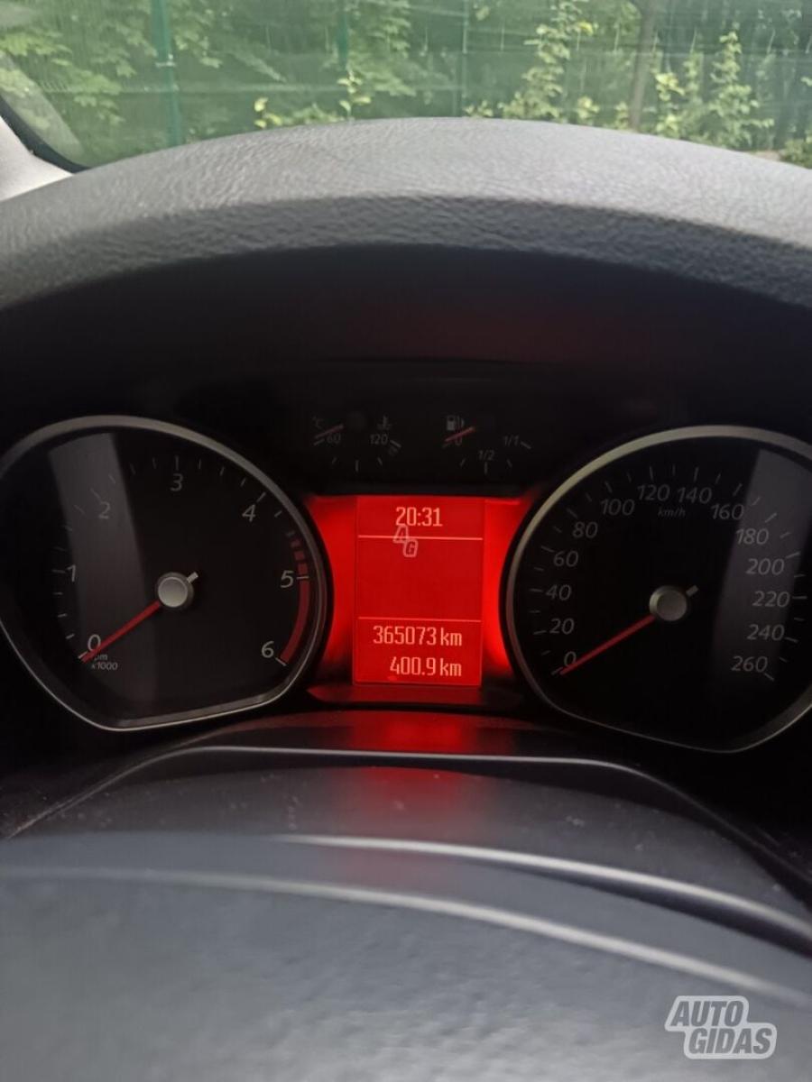 Black Ford Galaxy 2013 in Kaunas, with an engine capacity of 2.00 L and mileage of 365 thousand km for 3900 €, photo 8 on AUTOMOTO.COM.LV