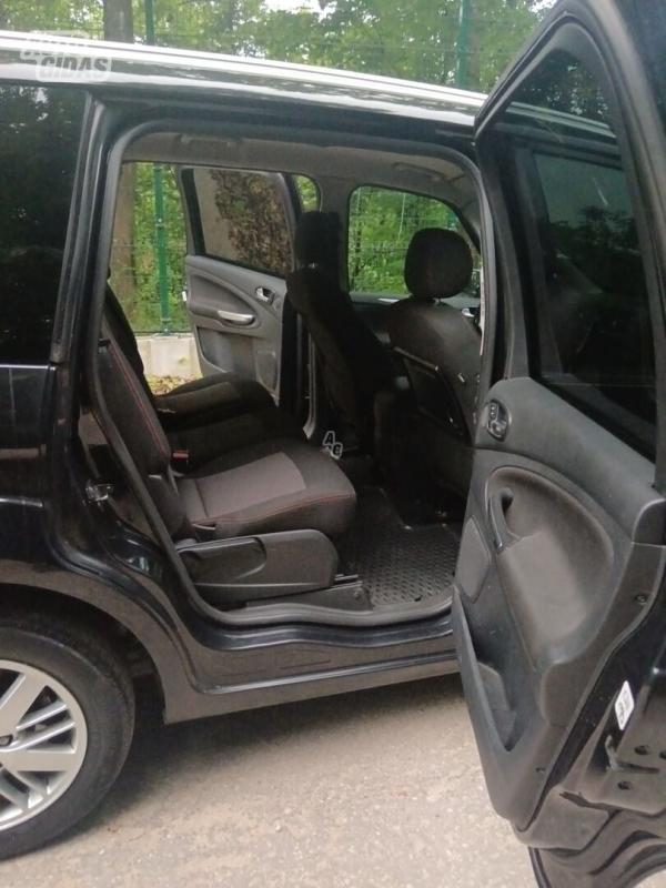 Black Ford Galaxy 2013 in Kaunas, with an engine capacity of 2.00 L and mileage of 365 thousand km for 3900 €, photo 10 on AUTOMOTO.COM.LV