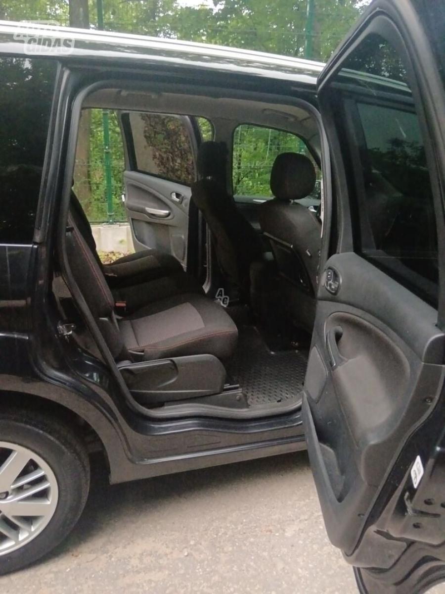 Black Ford Galaxy 2013 in Kaunas, with an engine capacity of 2.00 L and mileage of 365 thousand km for 3900 €, photo 11 on AUTOMOTO.COM.LV