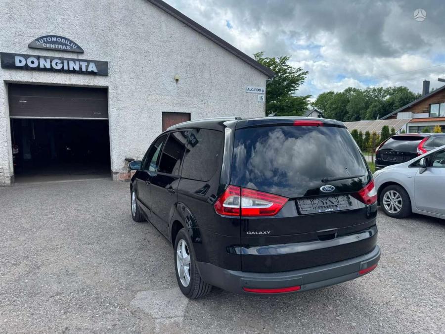 Melns Ford Galaxy 2013 Jurbarkas, ar dzinēja tilpumu 2.00 L un nobraukumu 288 tūkst. km par 5950 €, foto 7 vietnē AUTOMOTO.COM.LV