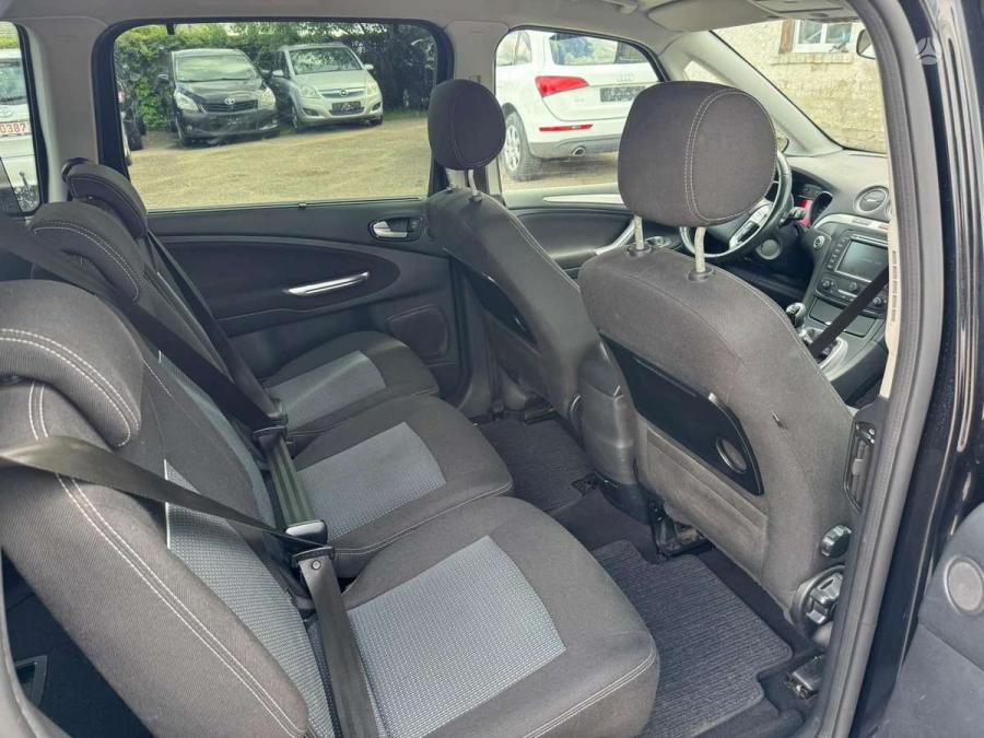Melns Ford Galaxy 2013 Jurbarkas, ar dzinēja tilpumu 2.00 L un nobraukumu 288 tūkst. km par 5950 €, foto 16 vietnē AUTOMOTO.COM.LV
