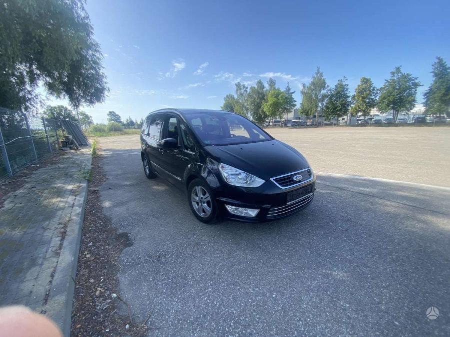 Melns Ford Galaxy 2013 Marijampole, ar dzinēja tilpumu 2.18 L un nobraukumu 238 tūkst. km par 5300 €, foto 3 vietnē AUTOMOTO.COM.LV