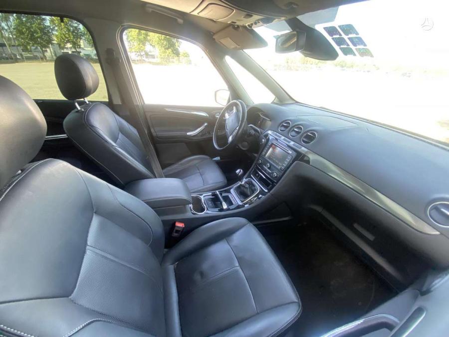 Melns Ford Galaxy 2013 Marijampole, ar dzinēja tilpumu 2.18 L un nobraukumu 238 tūkst. km par 5300 €, foto 6 vietnē AUTOMOTO.COM.LV
