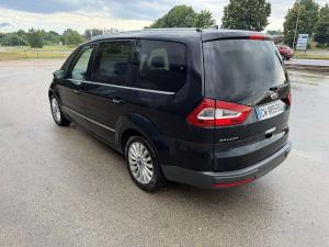Melns Ford Galaxy 2013 Tauragė, ar dzinēja tilpumu 2.00 L un nobraukumu 204 tūkst. km par 3900 €, foto 4 vietnē AUTOMOTO.COM.LV