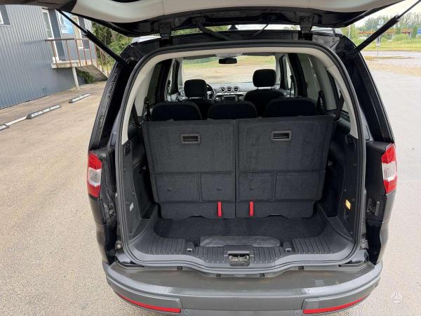 Black Ford Galaxy 2013 in Taurage, with an engine capacity of 2.00 L and mileage of 204 thousand km for 3900 €, photo 7 on AUTOMOTO.COM.LV