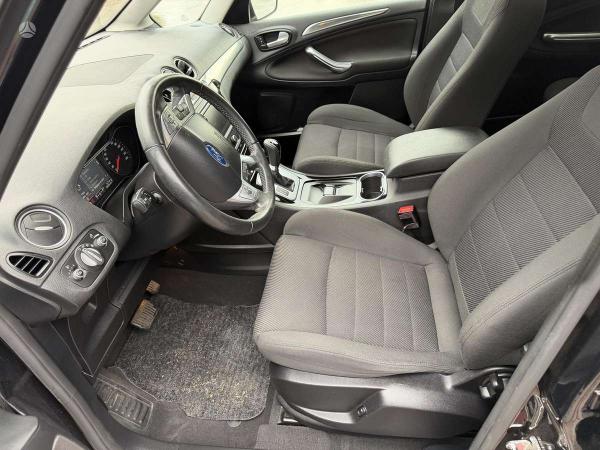 Black Ford Galaxy 2013 in Taurage, with an engine capacity of 2.00 L and mileage of 204 thousand km for 3900 €, photo 9 on AUTOMOTO.COM.LV