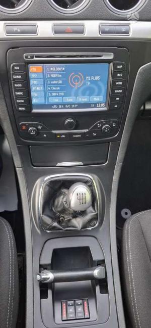 Black Ford Galaxy 2013 in Taurage, with an engine capacity of 2.00 L and mileage of 319 thousand km for 4500 €, photo 10 on AUTOMOTO.COM.LV