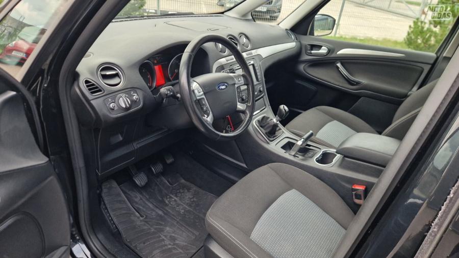 Black Ford Galaxy 2013 in Siauliai, with an engine capacity of 2.00 L and mileage of 0 thousand km for 5900 €, photo 10 on AUTOMOTO.COM.LV