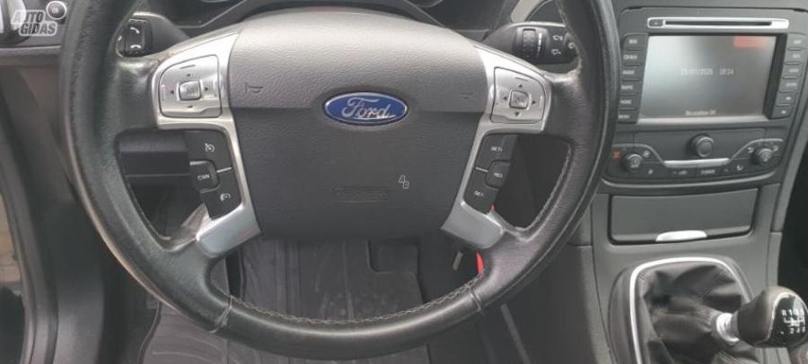 Black Ford Galaxy 2013 in Siauliai, with an engine capacity of 2.00 L and mileage of 0 thousand km for 5900 €, photo 14 on AUTOMOTO.COM.LV