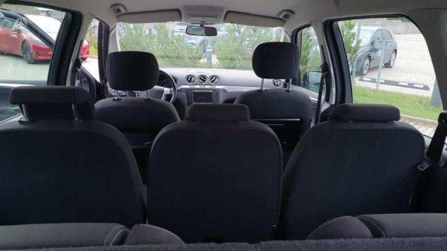 Black Ford Galaxy 2013 in Siauliai, with an engine capacity of 2.00 L and mileage of 0 thousand km for 5900 €, photo 20 on AUTOMOTO.COM.LV