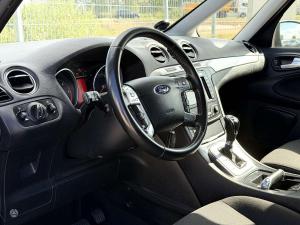 Black Ford Galaxy 2013 in Taurage, with an engine capacity of 2.00 L and mileage of 338 thousand km for 5300 €, photo 12 on AUTOMOTO.COM.LV