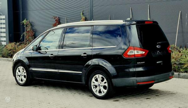 Ford Galaxy 2013 Viļņa vietnē Melns Ford Galaxy 2013 Viļņa, ar dzinēja tilpumu 2.00 L un nobraukumu 262 tūkst. km par 6850 €, foto 8 vietnē AUTOMOTO.COM.LV