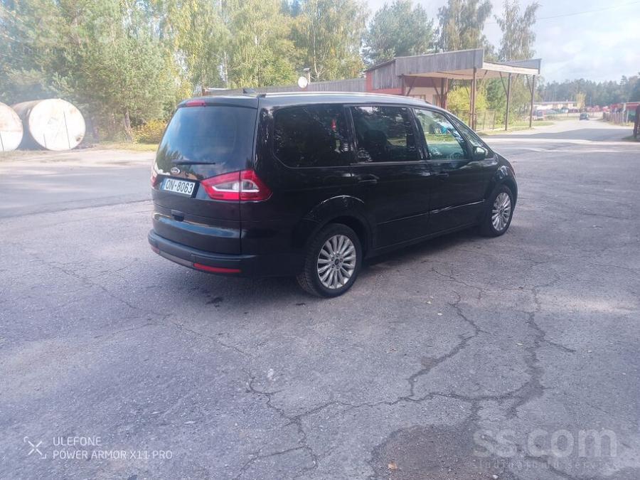 Black Ford Galaxy 2013 in Riga, with an engine capacity of 2.00 L and mileage of 317 thousand km for 7350 €, photo 12 on AUTOMOTO.COM.LV