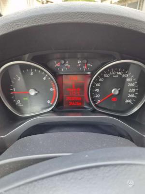 Melns Ford Galaxy 2014 Kauņa, ar dzinēja tilpumu 2.00 L un nobraukumu 291 tūkst. km par 5100 €, foto 19 vietnē AUTOMOTO.COM.LV