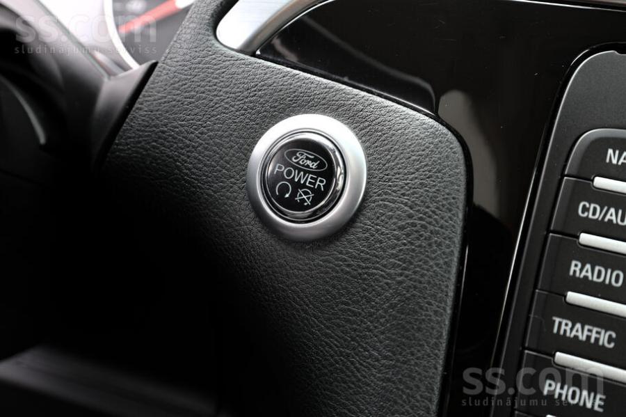 Melns Ford Galaxy 2014 Jelgava, ar dzinēja tilpumu 2.00 L un nobraukumu 0 tūkst. km par 6990 €, foto 25 vietnē AUTOMOTO.COM.LV