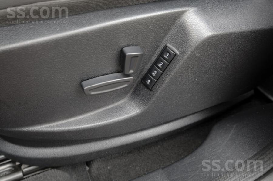 Melns Ford Galaxy 2014 Jelgava, ar dzinēja tilpumu 2.00 L un nobraukumu 0 tūkst. km par 6990 €, foto 30 vietnē AUTOMOTO.COM.LV