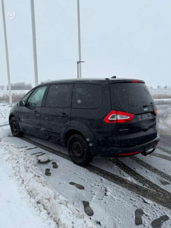 Black Ford Galaxy 2015 in Plunge, with an engine capacity of 2.00 L and mileage of 284 thousand km for 5600 €, photo 5 on AUTOMOTO.COM.LV