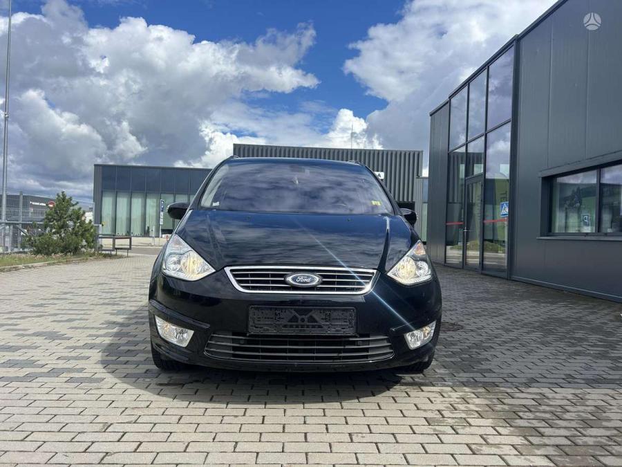 Black Ford Galaxy 2015 in Siauliai, with an engine capacity of 2.00 L and mileage of 264 thousand km for 5600 €, photo 3 on AUTOMOTO.COM.LV