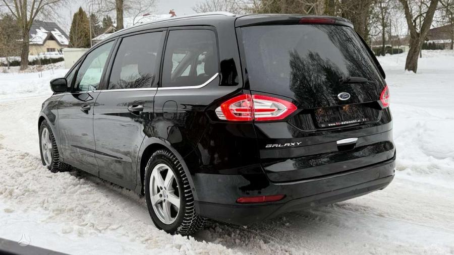 Black Ford Galaxy 2016 in Panevezys, with an engine capacity of 2.00 L and mileage of 261 thousand km for 9500 €, photo 5 on AUTOMOTO.COM.LV