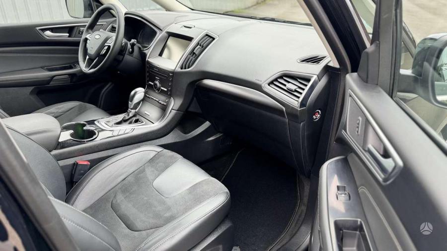 Black Ford Galaxy 2016 in Telschi, with an engine capacity of 2.00 L and mileage of 225 thousand km for 9800 €, photo 16 on AUTOMOTO.COM.LV