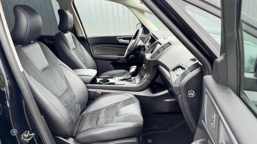 Black Ford Galaxy 2016 in Telschi, with an engine capacity of 2.00 L and mileage of 225 thousand km for 9800 €, photo 17 on AUTOMOTO.COM.LV