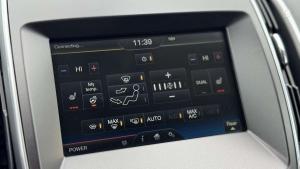 Black Ford Galaxy 2016 in Telschi, with an engine capacity of 2.00 L and mileage of 225 thousand km for 9800 €, photo 26 on AUTOMOTO.COM.LV