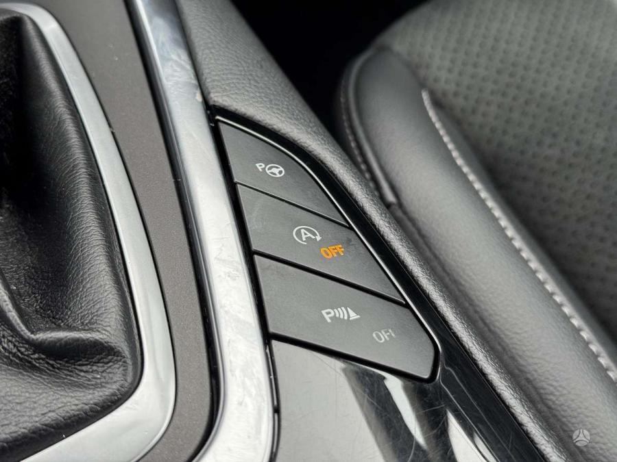 Black Ford Galaxy 2016 in Telschi, with an engine capacity of 2.00 L and mileage of 225 thousand km for 9800 €, photo 30 on AUTOMOTO.COM.LV
