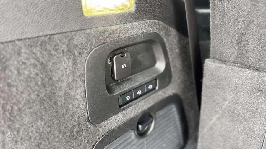 Black Ford Galaxy 2016 in Telschi, with an engine capacity of 2.00 L and mileage of 225 thousand km for 9800 €, photo 37 on AUTOMOTO.COM.LV