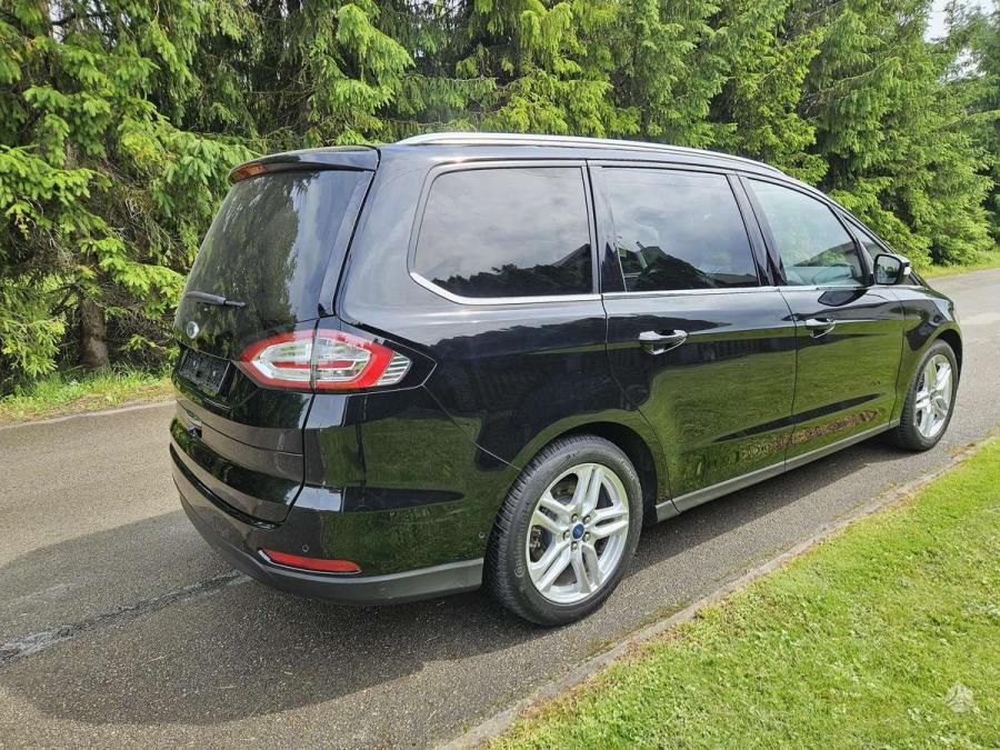 Black Ford Galaxy 2016 in Marijampole, with an engine capacity of 2.00 L and mileage of 196 thousand km for 8500 €, photo 5 on AUTOMOTO.COM.LV