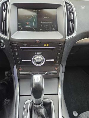Black Ford Galaxy 2016 in Marijampole, with an engine capacity of 2.00 L and mileage of 196 thousand km for 8500 €, photo 14 on AUTOMOTO.COM.LV