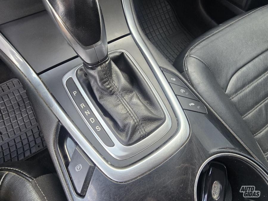 Melns Ford Galaxy 2016 Šauļi, ar dzinēja tilpumu 2.00 L un nobraukumu 235 tūkst. km par 8000 €, foto 23 vietnē AUTOMOTO.COM.LV