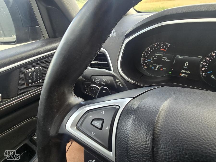 Melns Ford Galaxy 2016 Šauļi, ar dzinēja tilpumu 2.00 L un nobraukumu 235 tūkst. km par 8000 €, foto 25 vietnē AUTOMOTO.COM.LV