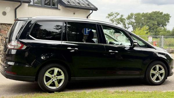 Black Ford Galaxy 2018 in Panevezys, with an engine capacity of 2.00 L and mileage of 280 thousand km for 9500 €, photo 8 on AUTOMOTO.COM.LV
