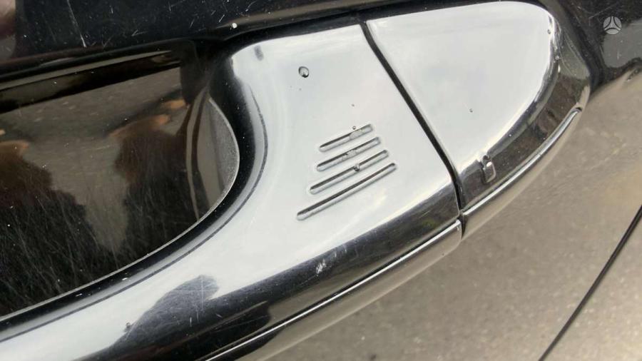 Melns Ford Galaxy 2018 Panevēža, ar dzinēja tilpumu 2.00 L un nobraukumu 280 tūkst. km par 9500 €, foto 25 vietnē AUTOMOTO.COM.LV